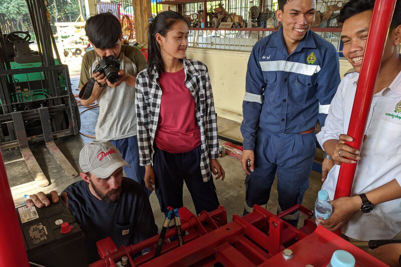 Ronnie Baugh Tractors // Cleber, LLC