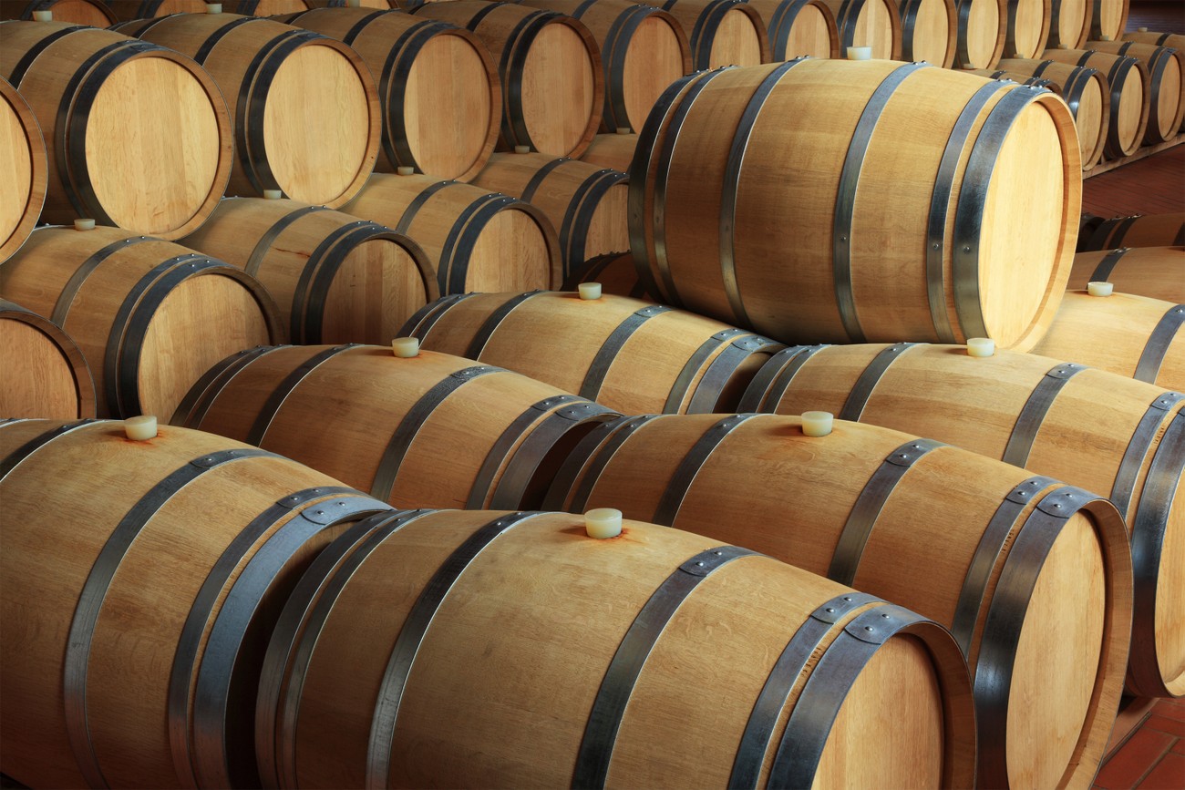 European Oak Barrels for Spirits | Premium Aging at OAKBARRELS.SHOP