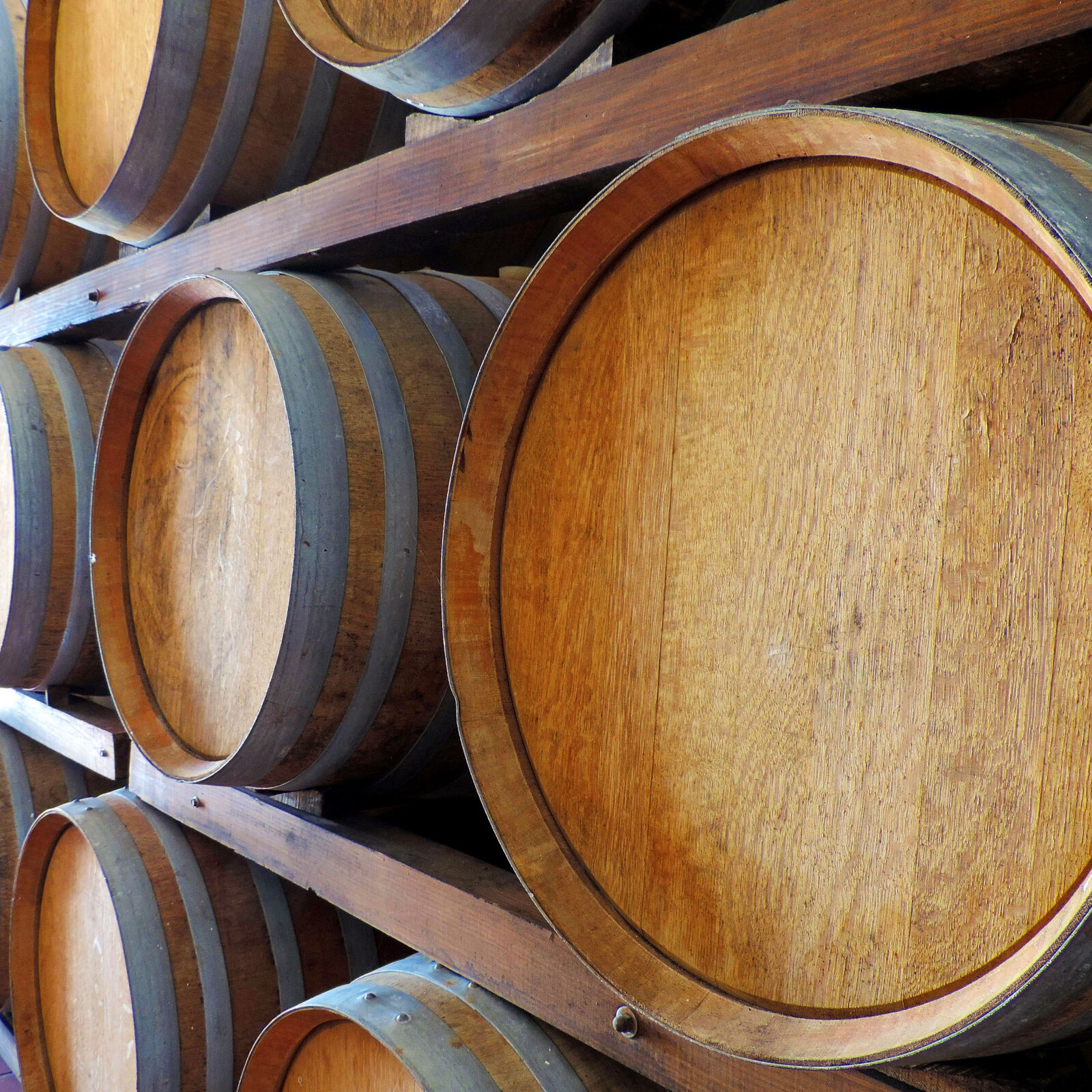 Used Oak Barrels for Aging & Finishing | OAKBARRELS.SHOP
