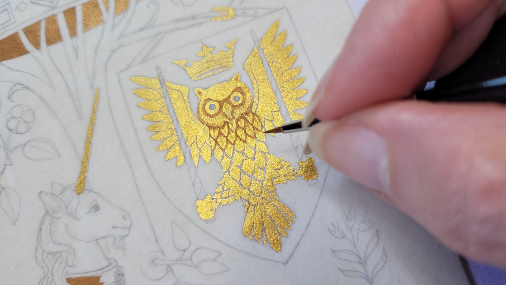 The arms of Emanuel Kingsley