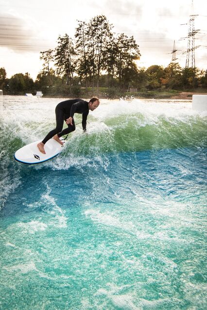 UNIT Surf Pool - The world's first floating surf pool