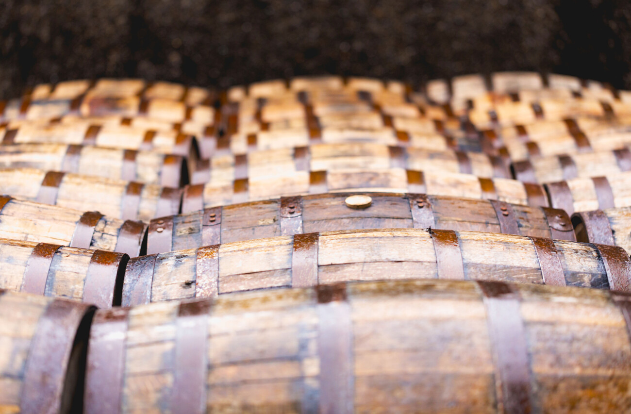 Maple Syrup Barrels for Sale – Bourbon-Seasoned Oak Casks | OAKBARRELS.SHOP