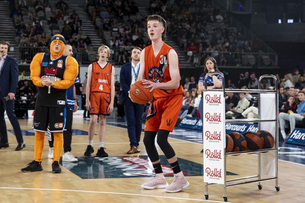 3 Point Hero in the House! - Oakleigh Raptors Blog