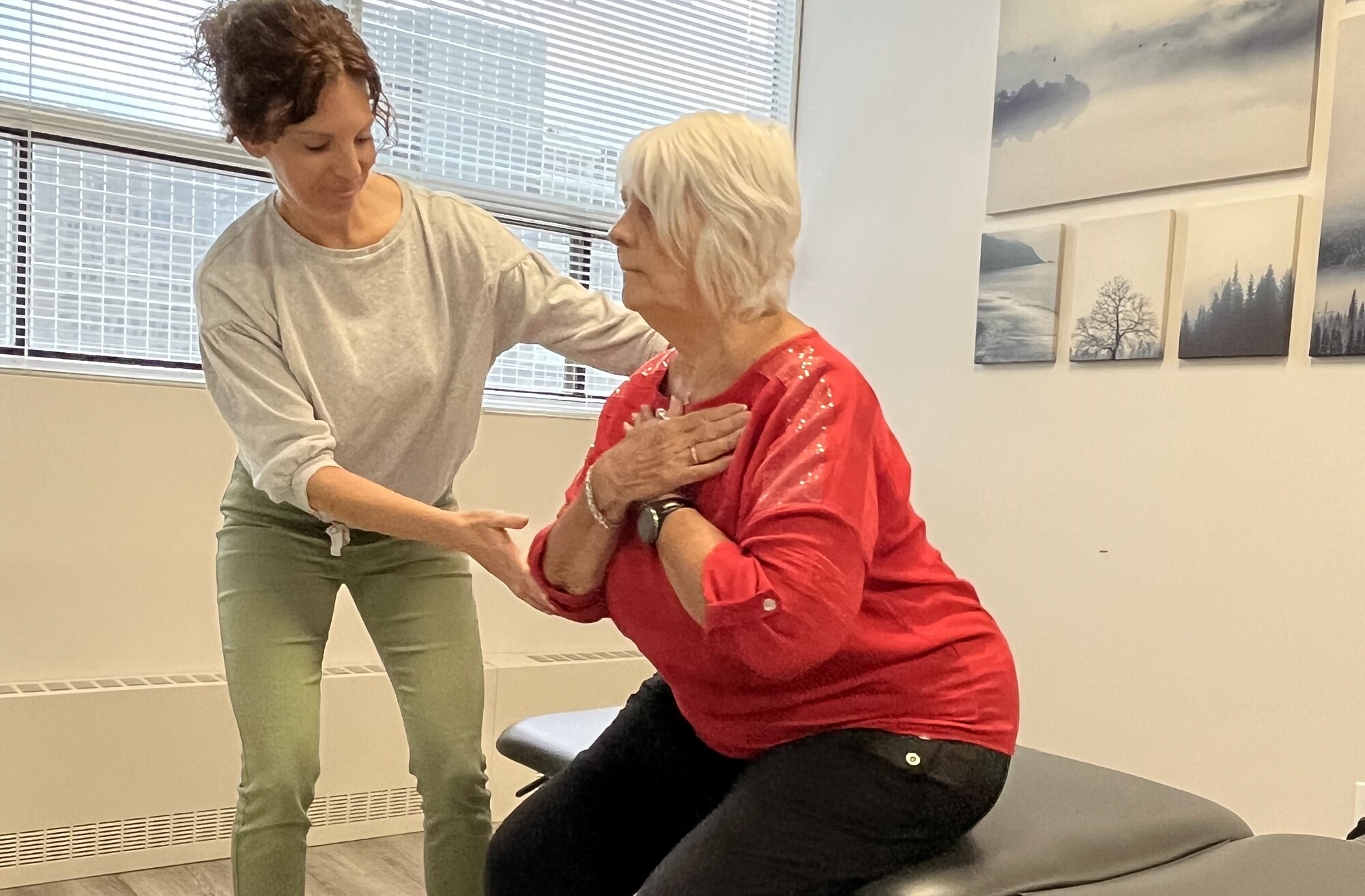 How Physiotherapy Paves the Way for Senior Fall Prevention - MOOV Physiotherapy Blog