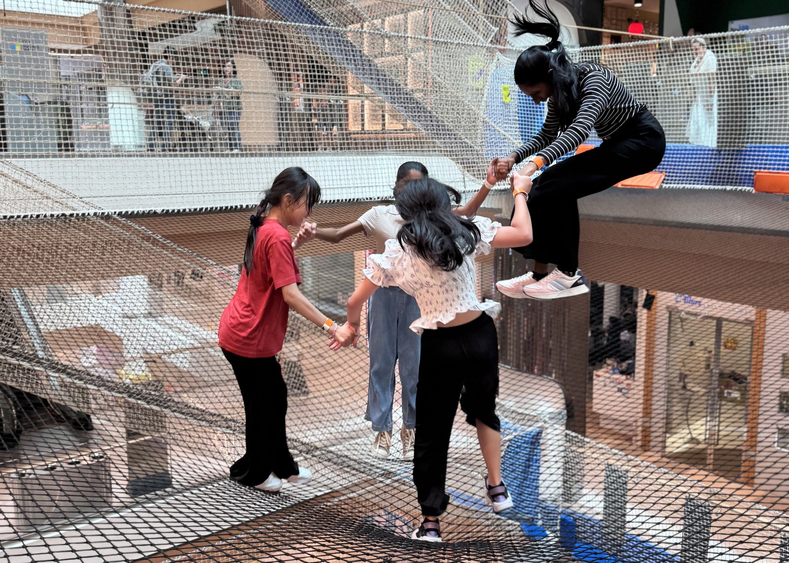 World's First Indoor Atrium Net Playground | AIRZONE