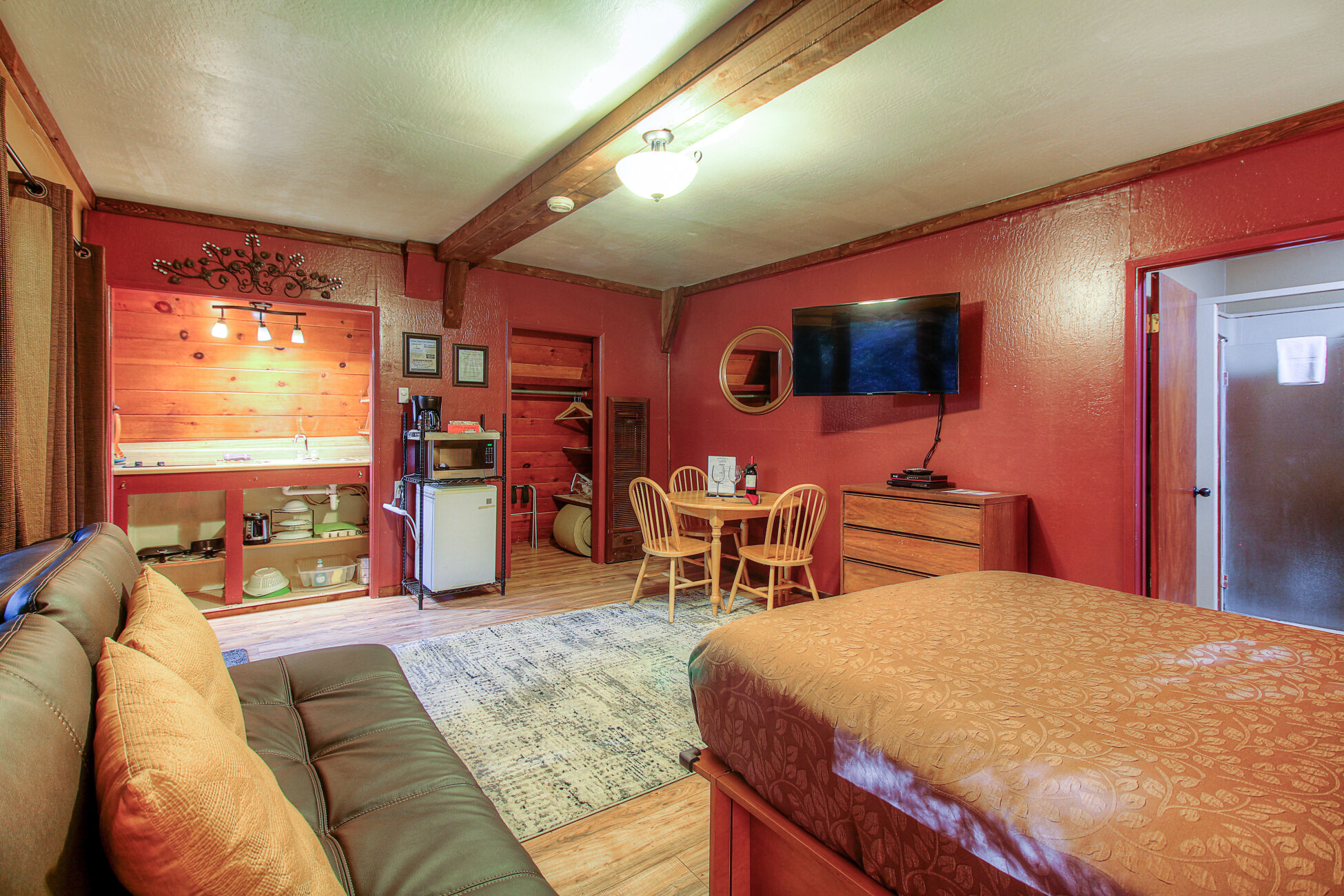 Lodge Rooms