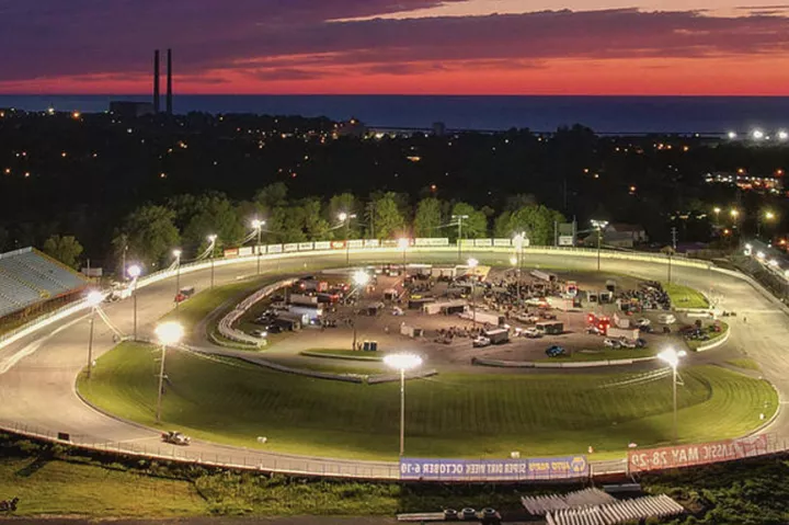 Splash Indoor Water Park Resort | Oswego NY | Central NY| Water Park ...