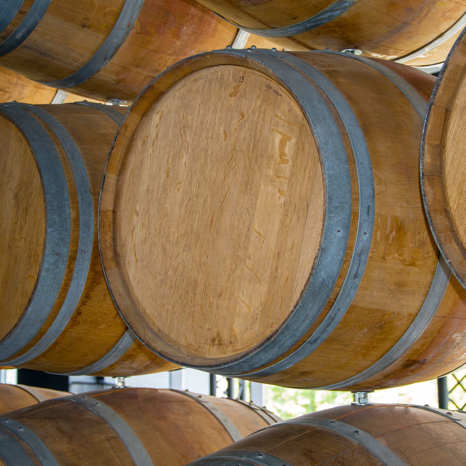 Used Oak Barrels for Aging & Finishing | OAKBARRELS.SHOP