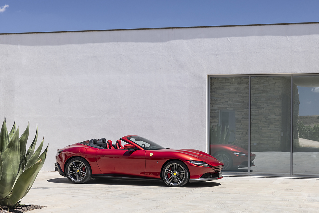 2023 Ferrari Roma Spider