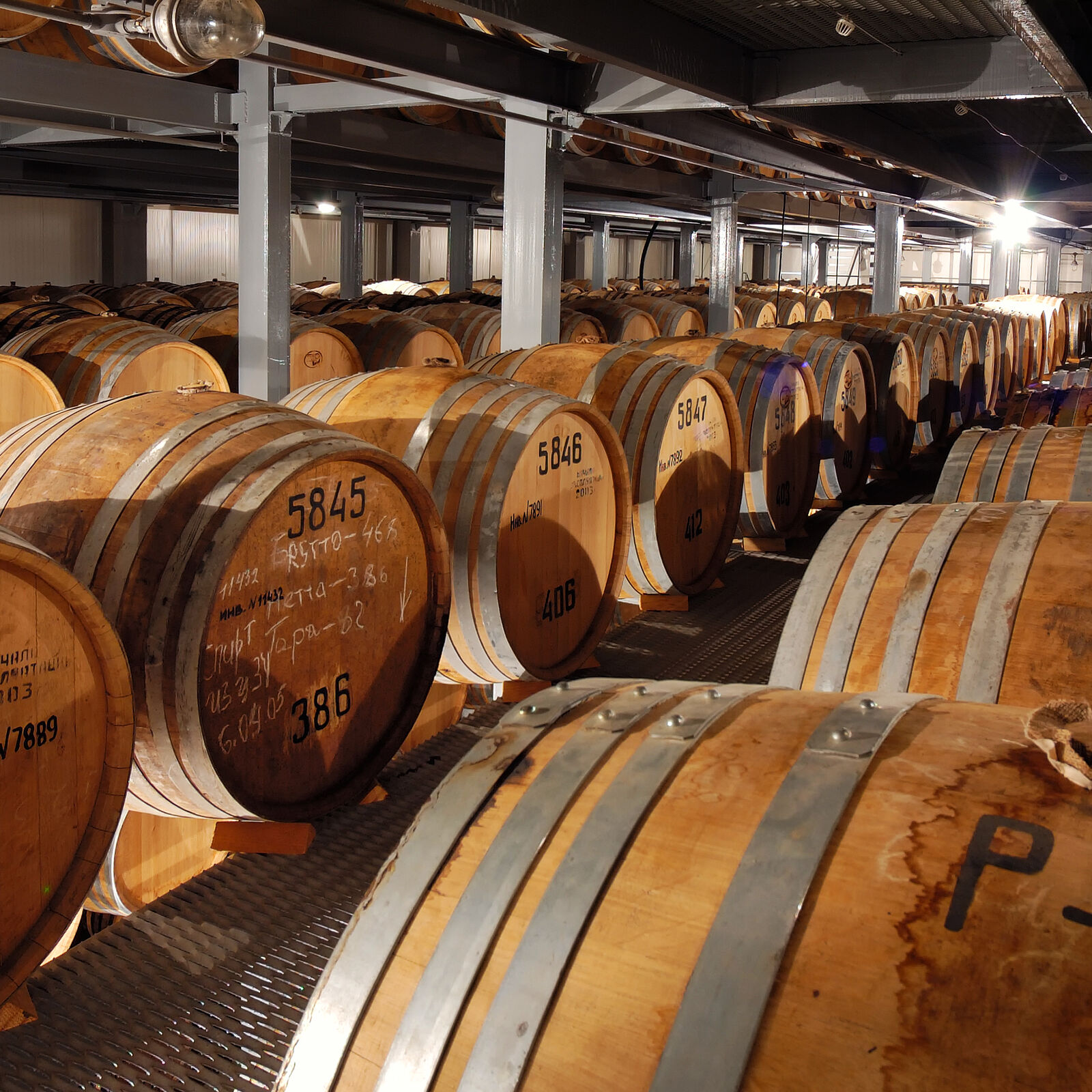 Exclusive Used Barrels at SASCHARUDNIK.com