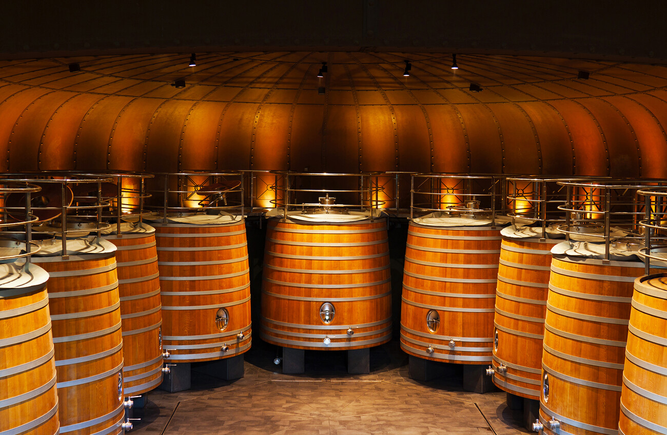 Oak Casks & Vats for Maturation & Storage | OAKBARRELS.SHOP