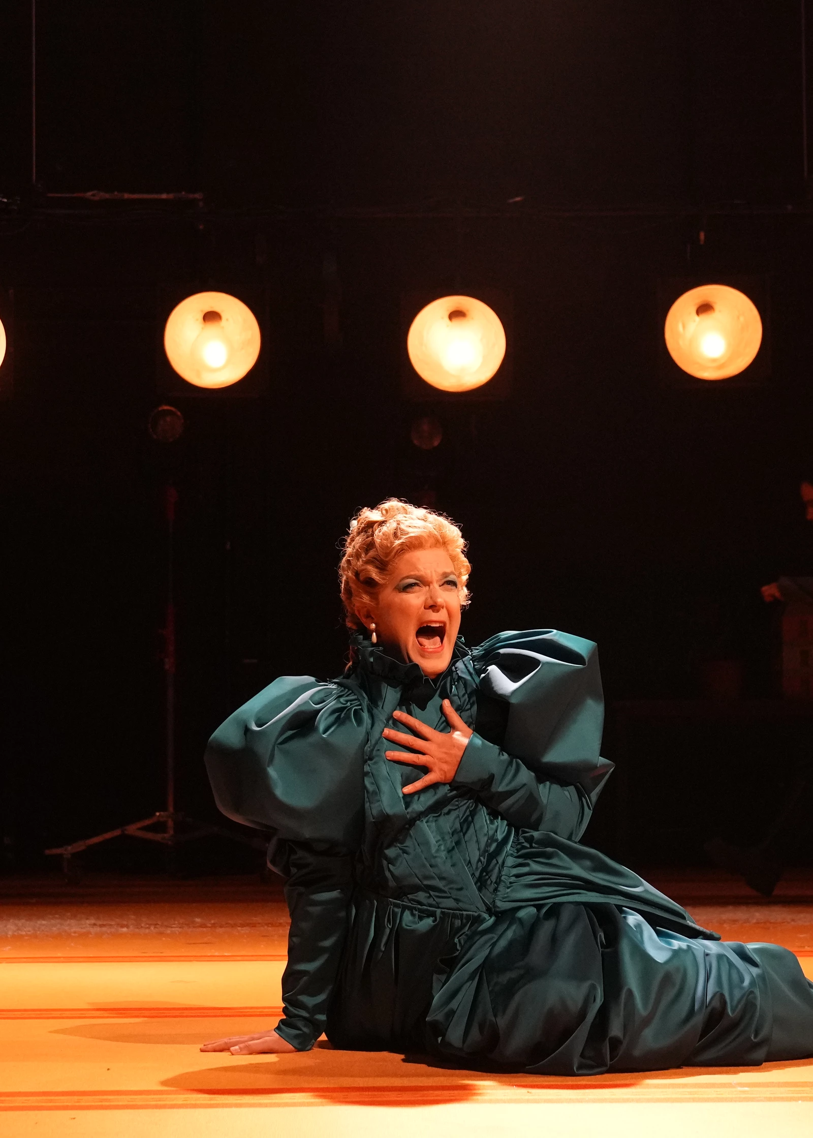 Home [www.taylormac.org]