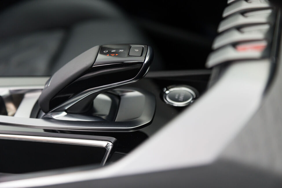 2018 Peugeot 5008 SUV Brochure