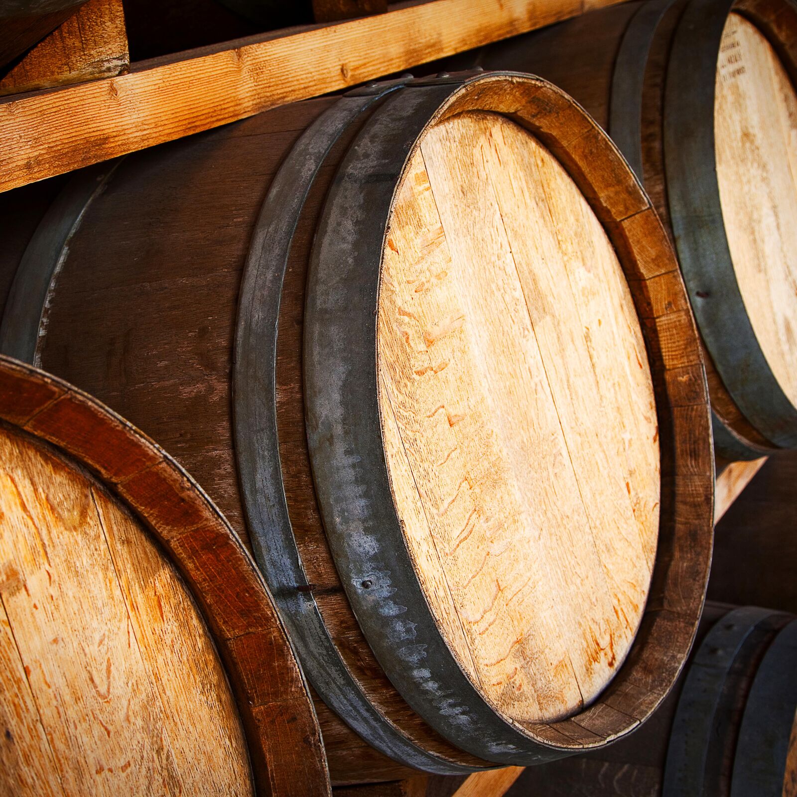 Used Oak Barrels for Aging & Finishing | OAKBARRELS.SHOP