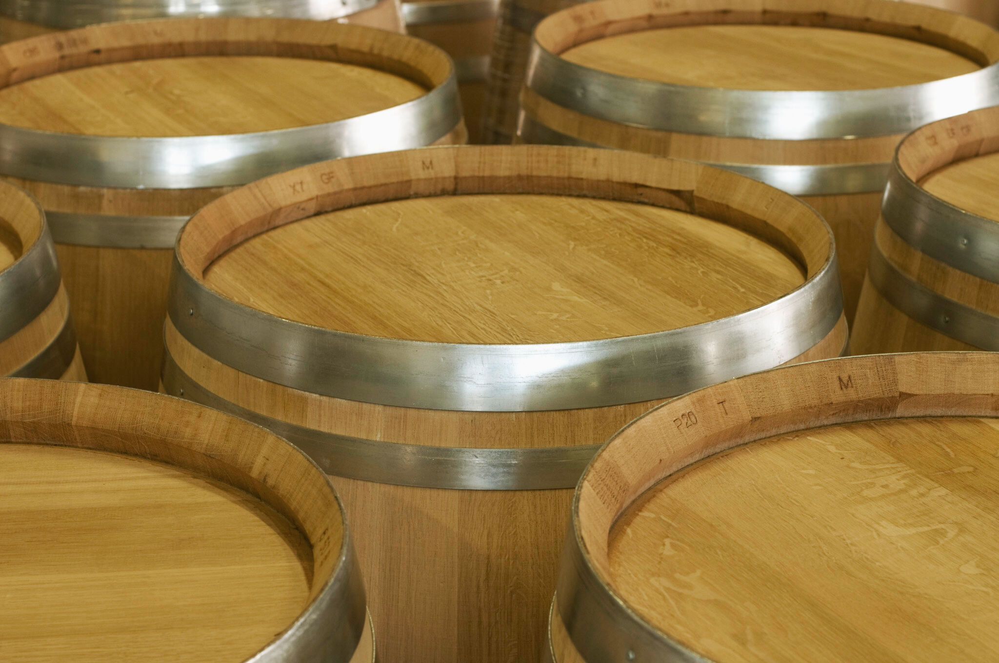 Exklusive Barriques und Tonneaux der Tonnellerie CADUS bei SASCHA RUDNIK