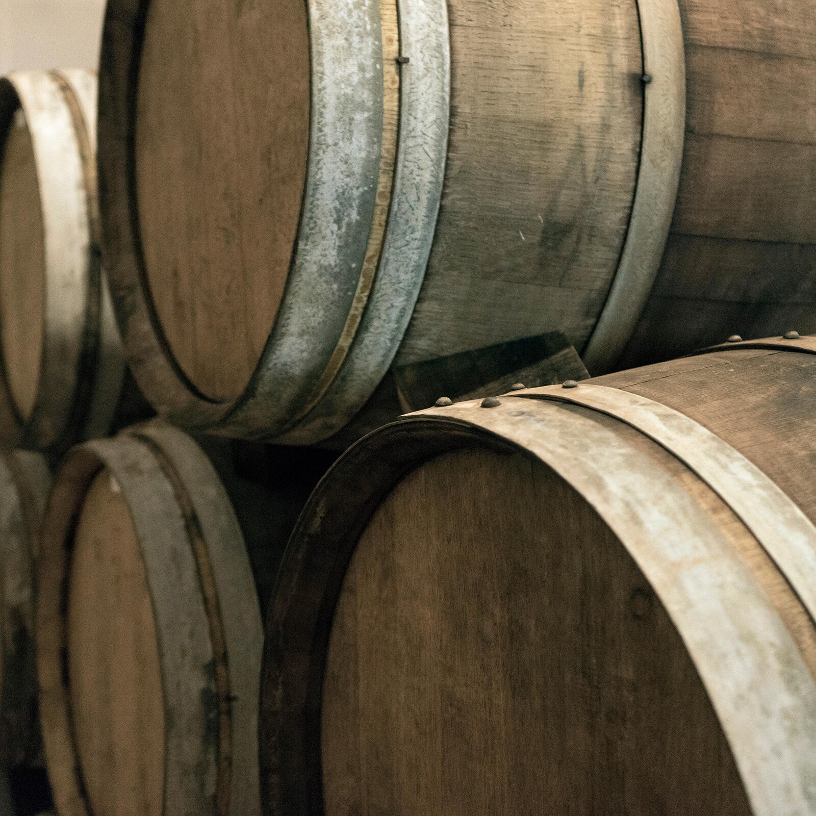 Used Oak Barrels for Aging & Finishing | OAKBARRELS.SHOP