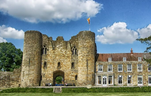 Magna Carta Castles - WorldCastleVacations
