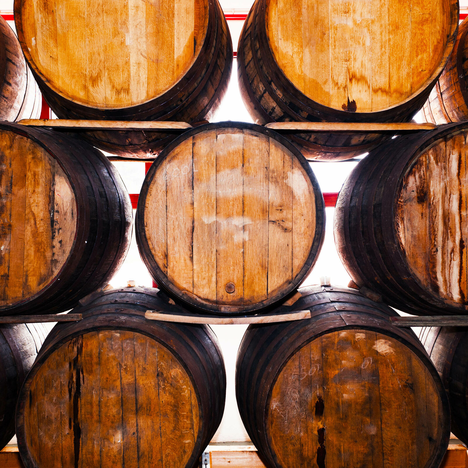 Used Oak Barrels for Aging & Finishing | OAKBARRELS.SHOP