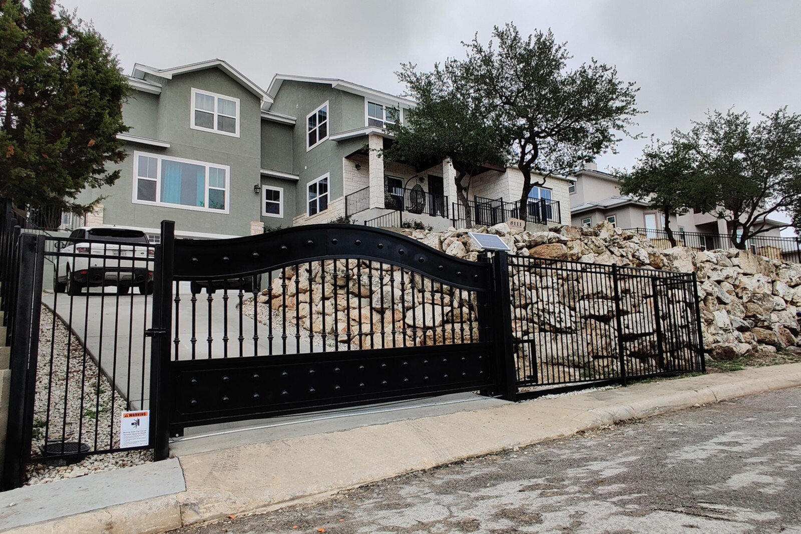Alamo Arch Gate | South Texas Gate Company