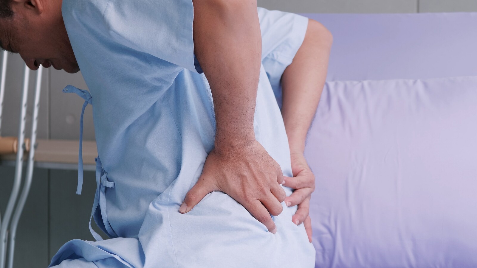 Can a Car Accident Cause Sciatica Pain? Causes, Symptoms & Treatment ...