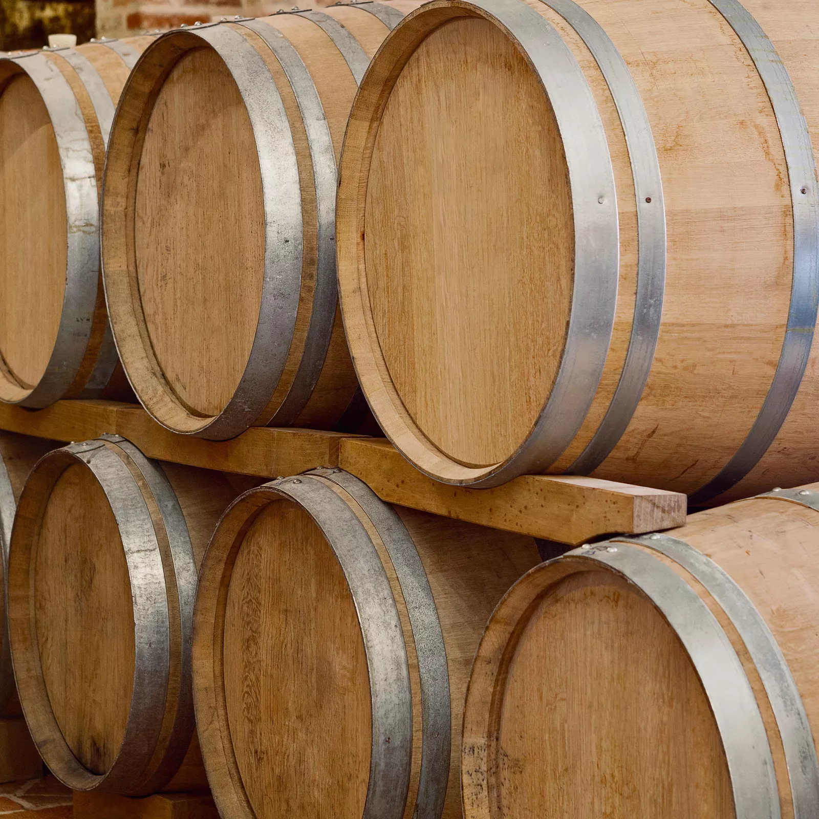 Used Oak Barrels for Aging & Finishing | OAKBARRELS.SHOP