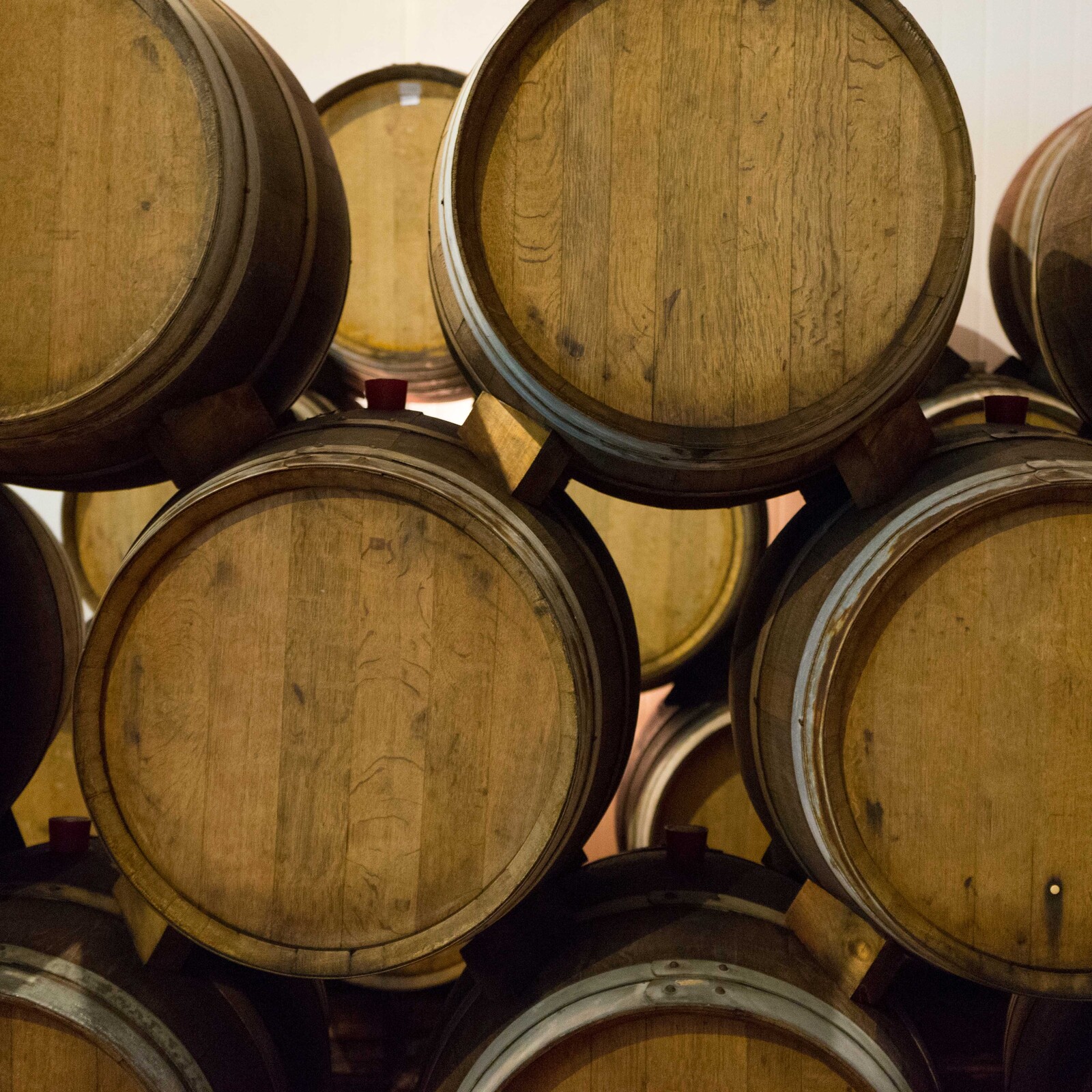Used Oak Barrels for Aging & Finishing | OAKBARRELS.SHOP