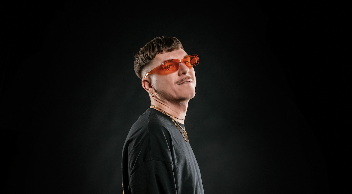 14 Fakts Interview: Mene [Powered By Pioneer DJ]