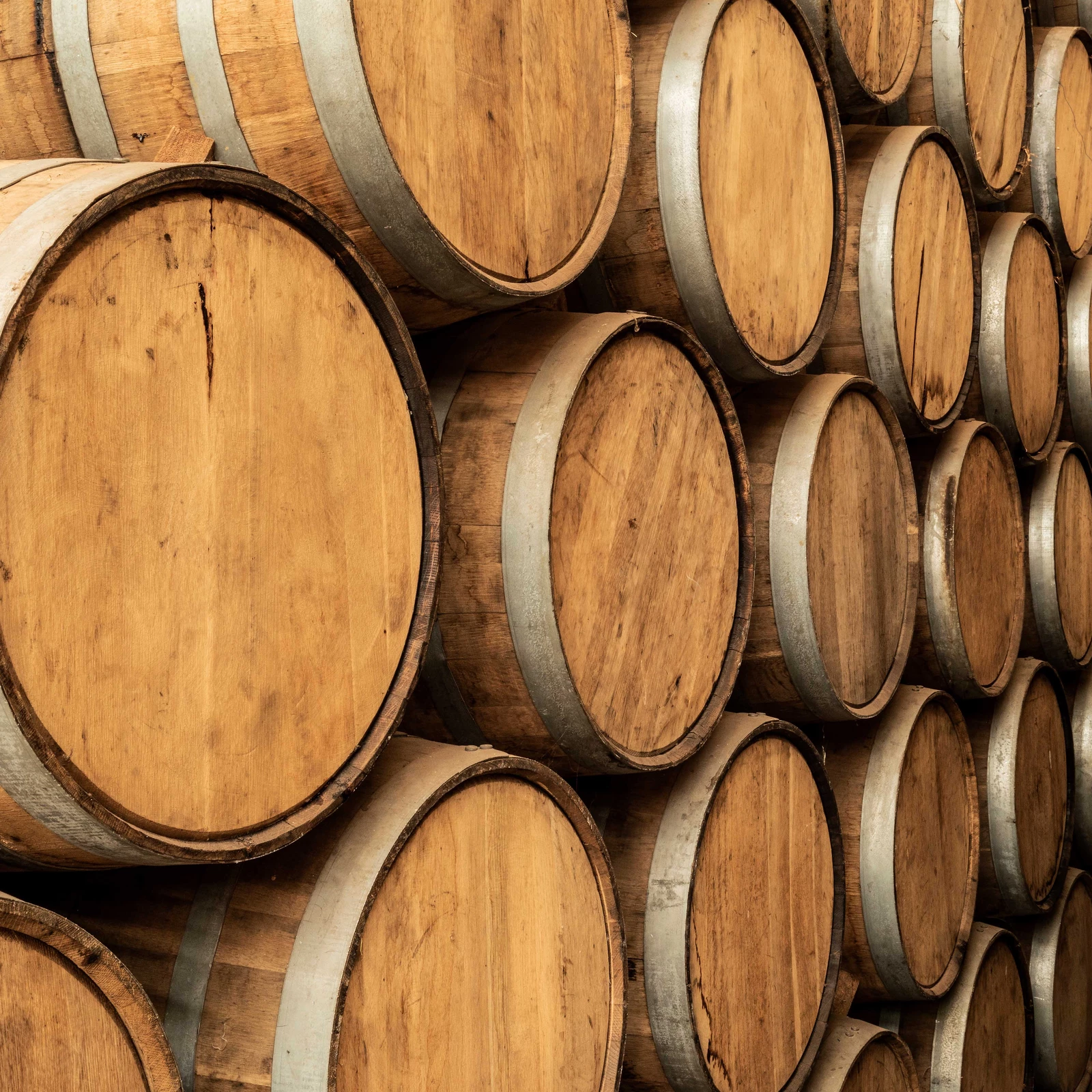 Used Oak Barrels for Aging & Finishing | OAKBARRELS.SHOP